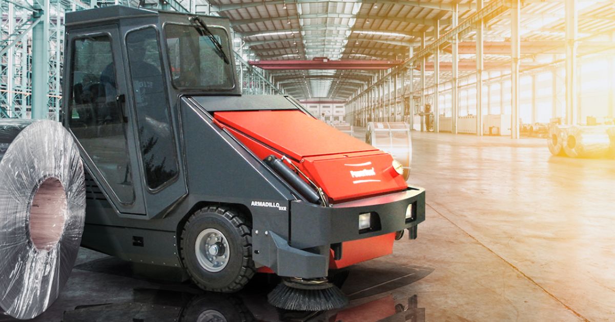 Balayeuse autoportée PowerBoss Armadillo 9XR. Hako France